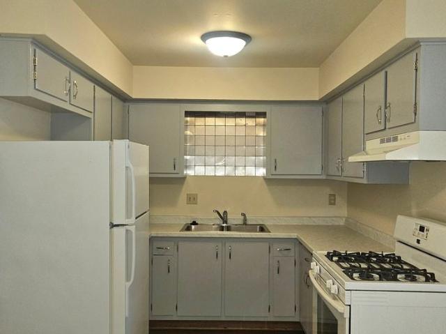 1 Bedroom Apartment for Rent at 11205 W Bluemound Rd #101, Wauwatosa, WI 53226