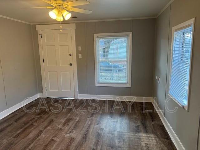 1 Bedroom Apartment for Rent at 1129 Lincoln Ave #1129, Louisville, KY 40208 Taylor Berry