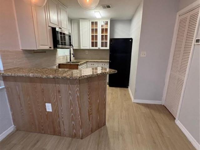 1 Bedroom Apartment for Rent at 1134 Northwest 6th Avenue, Fort Lauderdale, FL 33311 South Middle River