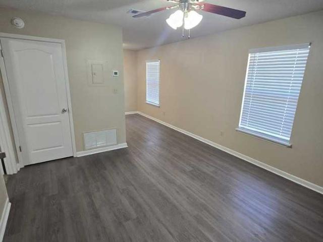 1 Bedroom Apartment for Rent at 117 Alder Ave Se, Fort Walton Beach, FL 32548 Elliott's Point