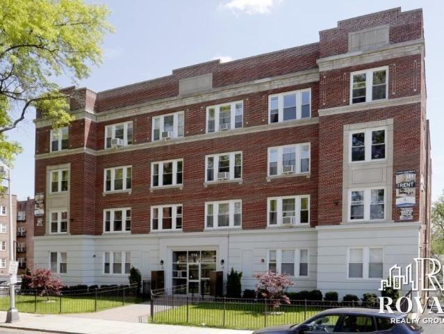 1 Bedroom Apartment for Rent at 114 North Arlington Avenue #309, East Orange, NJ 07017
