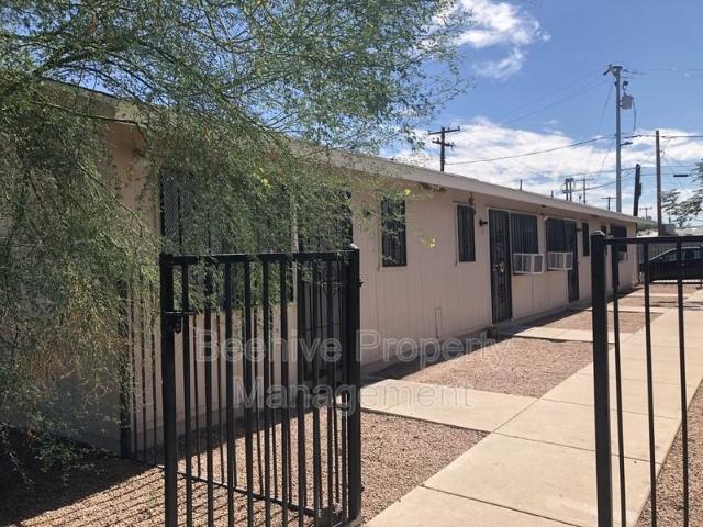 1 Bedroom Apartment for Rent at 1153 E Taylor St #4, Phoenix, AZ 85006 Garfield