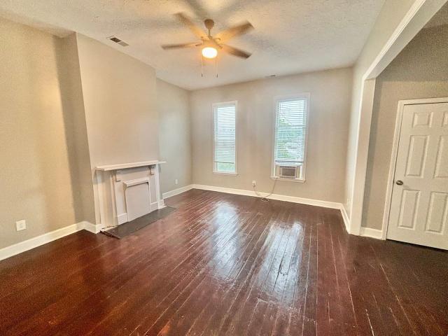 1 Bedroom Apartment for Rent at 1206 S Preston St, Louisville, KY 40203 Shelby Park
