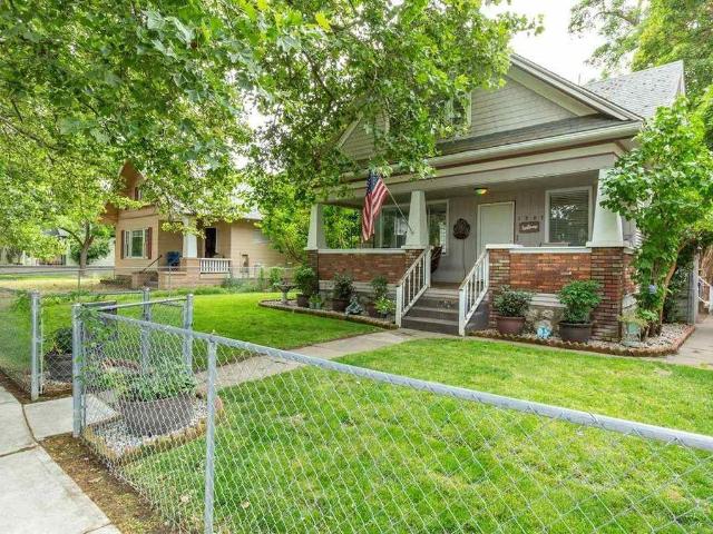 1 Bedroom Apartment for Rent at 1207 W Shannon Ave #2, Spokane, WA 99205 Emerson Garfield
