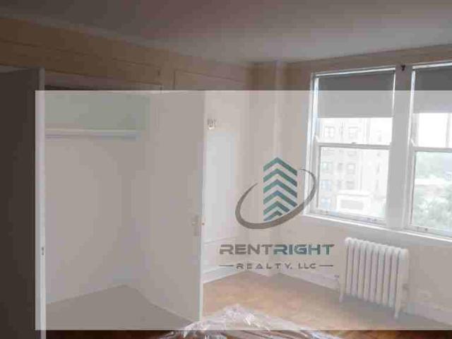 1 Bedroom Apartment for Rent at 1209 W Sherwin Ave #1209 808, Chicago, IL 60626 Rogers Park