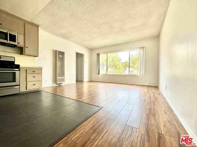 1 Bedroom Apartment for Rent at 127 Loma Vista Street #127 8, El Segundo, CA 90245 El Segundo