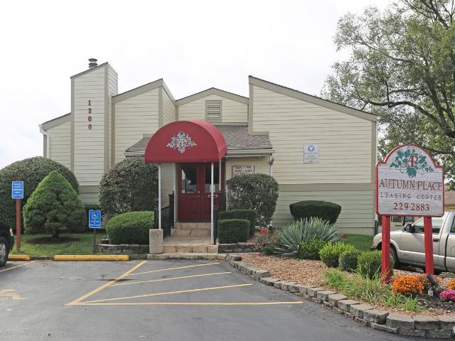 1 Bedroom Apartment for Rent at 1300 Nw Candletree Dr, Blue Springs, MO 64015