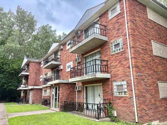 1 Bedroom Apartment for Rent at 13043 Wood St, Blue Island, IL 60406