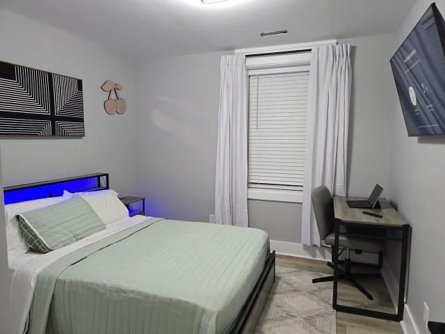 1 Bedroom Apartment for Rent at 1315 Gorrell St #4, Greensboro, NC 27401