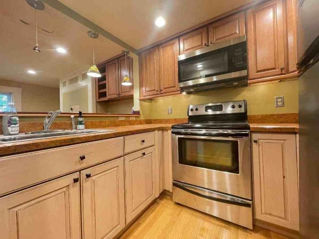 1 Bedroom Apartment for Rent at 131 W Merrimack St #3, Manchester, NH 03101 Downtown Manchester