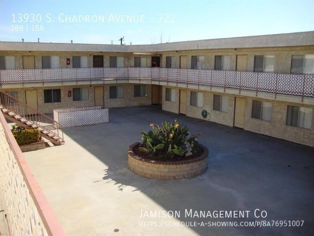 1 Bedroom Apartment for Rent at 13930 Chadron Avenue #322, Hawthorne, CA 90250 East Hawthorne