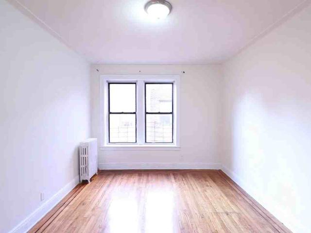 1 Bedroom Apartment for Rent at 139 12 34th Road #E2, New York, NY 11354 Flushing