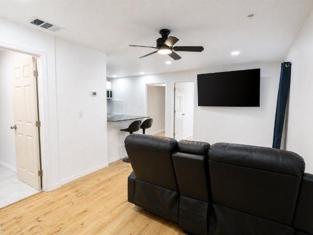 1 Bedroom Apartment for Rent at 2402 East Doctor Martin Luther King Junior Boulevard, unit 4, East Lake Orient Park, FL 33610 East Lake Orient Park