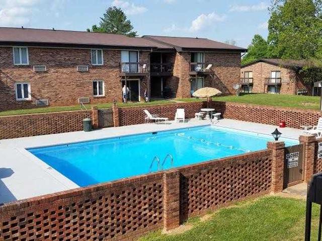 1 Bedroom Apartment for Rent at 240 6th Street Southwest, Hickory, NC 28602 Green Park