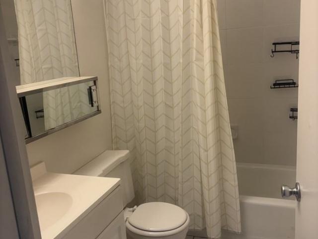 1 Bedroom Apartment for Rent at 2424 East Webster Place #210, Milwaukee, WI 53211 Murray Hill