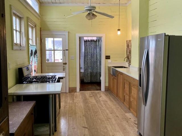 1 Bedroom Apartment for Rent at 2433 Chartres St #2433, New Orleans, LA 70117 Marigny