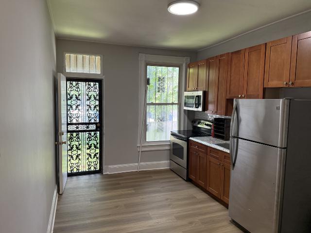 1 Bedroom Apartment for Rent at 2503 N Calvert St #1, Baltimore, MD 21218 Charles Village
