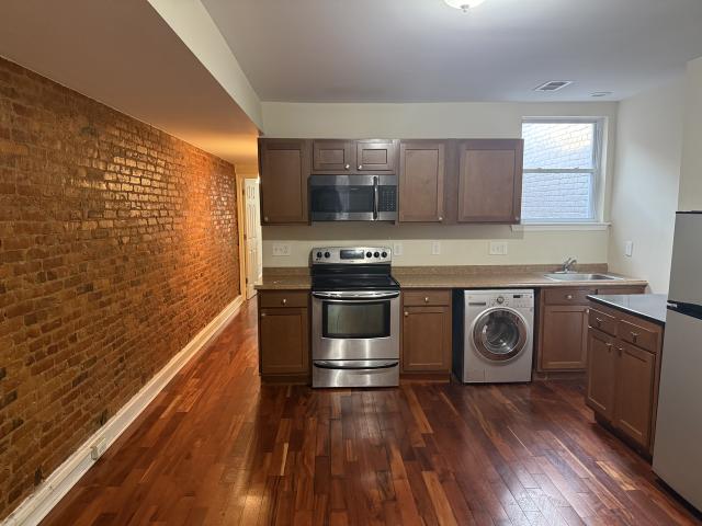 1 Bedroom Apartment for Rent at 2503 N Calvert St #2, Baltimore, MD 21218 Charles Village