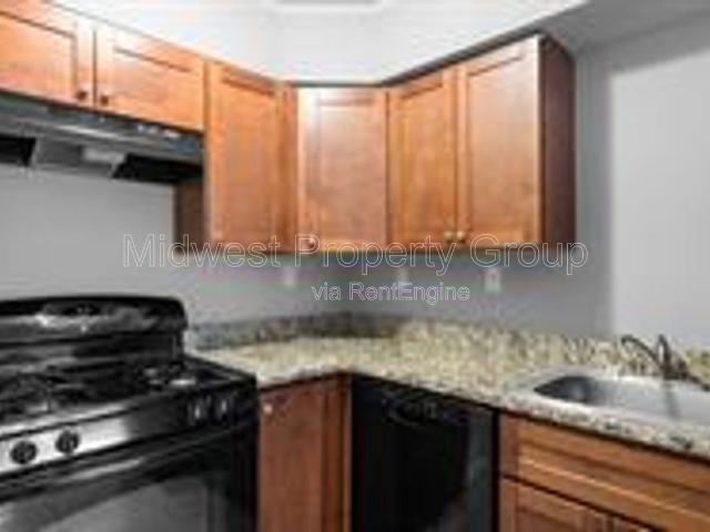1 Bedroom Apartment for Rent at 2507 S Big Bend Blvd #11, Maplewood, MO 63143 Maplewood