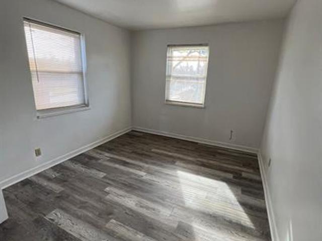 1 Bedroom Apartment for Rent at 250 Basswood Ave #4, Dayton, OH 45405 North Riverdale