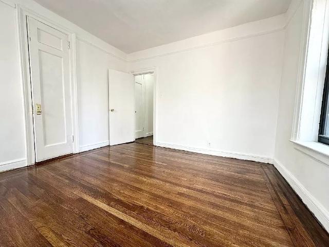 1 Bedroom Apartment for Rent at 2523 Aqueduct Ave, New York, NY 10468 Fordham Manor