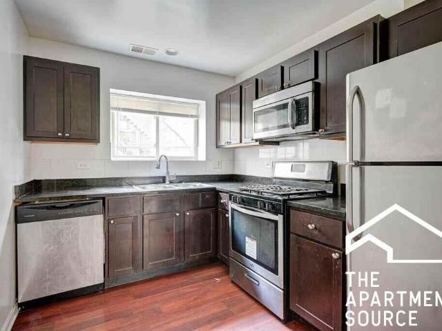 1 Bedroom Apartment for Rent at 2534 W Fitch Ave #3, Chicago, IL 60645 West Ridge