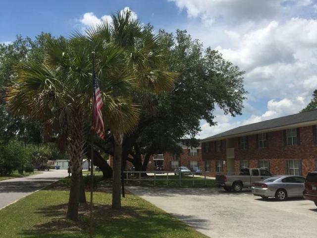 1 Bedroom Apartment for Rent at 2557 Midland Park Rd #B13, North Charleston, SC 29406