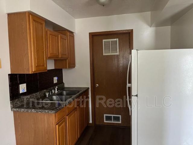 1 Bedroom Apartment for Rent at 2582 Dresden St #B, Columbus, OH 43211 North Linden