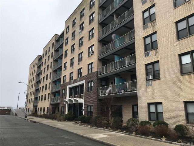 1 Bedroom Apartment for Rent at 25 Franklin Blvd #4p, Long Beach, NY 11561 East End South
