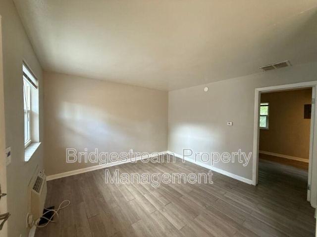 1 Bedroom Apartment for Rent at 2609 Revere Ave #E, Dayton, OH 45420 Belmont