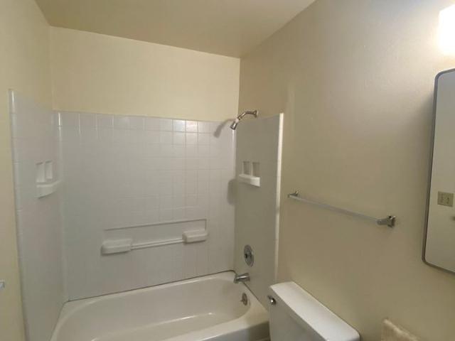 1 Bedroom Apartment for Rent at 2705 W Nob Hill Blvd #J, Yakima, WA 98902