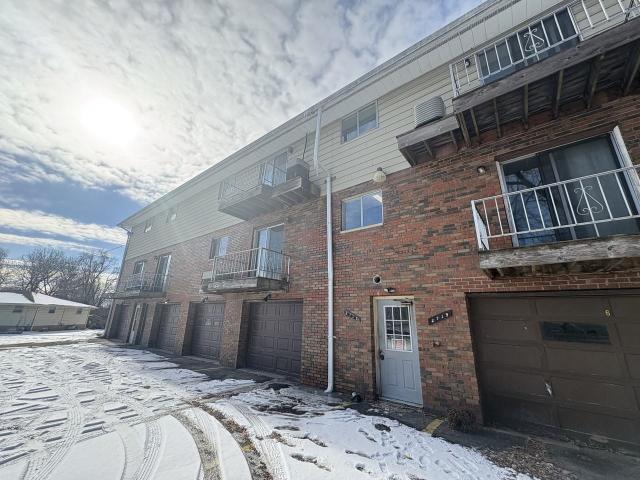 1 Bedroom Apartment for Rent at 2719 West Radan Court #8, West Peoria, IL 61604