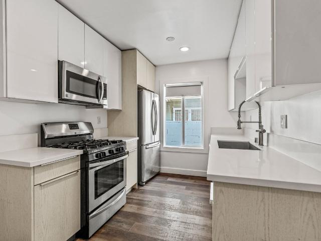 1 Bedroom Apartment for Rent at 2730 Raymond Ave #9, Los Angeles, CA 90007 Congress North