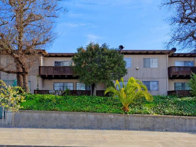 1 Bedroom Apartment for Rent at 2800 21st Ave #04, Oakland, CA 94606 Tuxedo