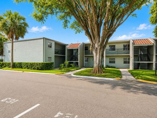 1 Bedroom Apartment for Rent at 2812 Somerset Park Dr #105, Tampa, FL 33613