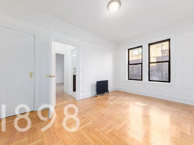 1 Bedroom Apartment for Rent at 29 08 31st Avenue #D1, New York, NY 11106 Astoria