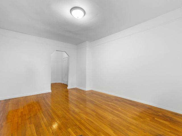 1 Bedroom Apartment for Rent at 203 W 103rd St #3H, New York, NY 10025 Upper West Side