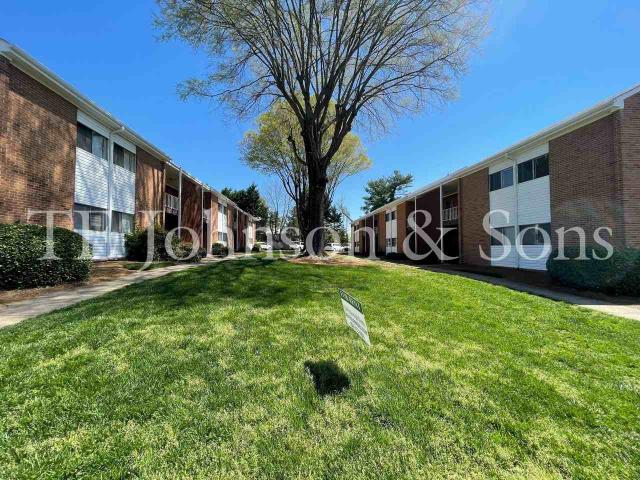 1 Bedroom Apartment for Rent at 2001 S Main St, Winston Salem, NC 27127 Washington Park