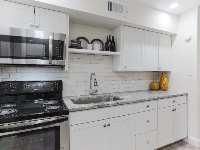 1 Bedroom Apartment for Rent at 2006 House Ave #11, Durham, NC 27707