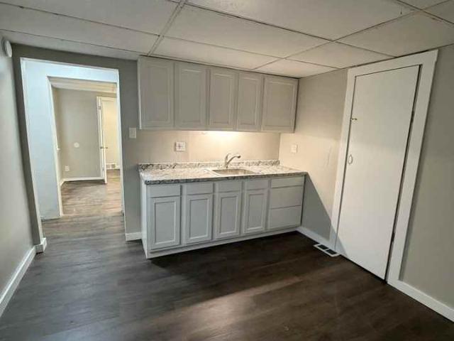 1 Bedroom Apartment for Rent at 200 Alries St #2, Pittsburgh, PA 15210 Carrick