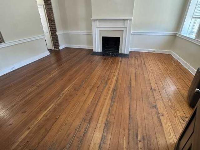 1 Bedroom Apartment for Rent at 201 E Bank St #4, Petersburg, VA 23803