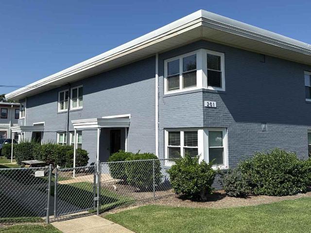 1 Bedroom Apartment for Rent at 201 East Ocean View AveUnit 8, Norfolk, VA 23503