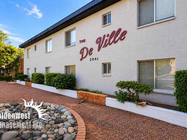 1 Bedroom Apartment for Rent at 2041 W Berridge Ln #1, Phoenix, AZ 85015