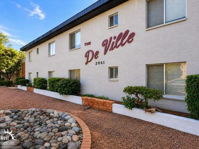1 Bedroom Apartment for Rent at 2041 W Berridge Ln #1, Phoenix, AZ 85015