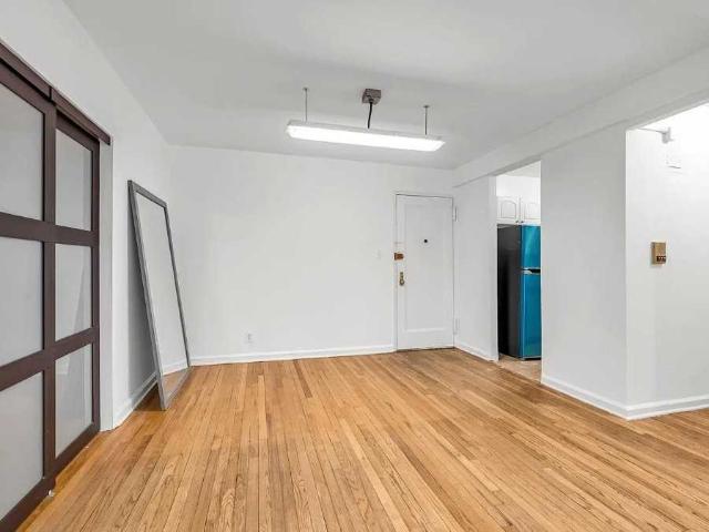 1 Bedroom Apartment for Rent at 2080 Barnes Ave #4E, New York, NY 10462 Pelham Parkway