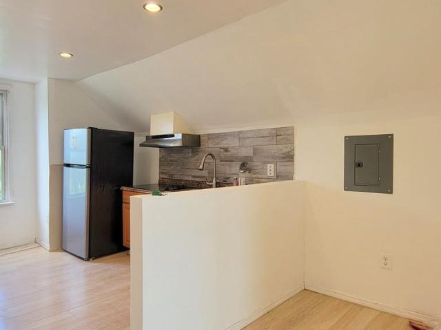 1 Bedroom Apartment for Rent at 209 Sylvan Avenue #3rd Floor, Newark, NJ 07104 Forest Hill
