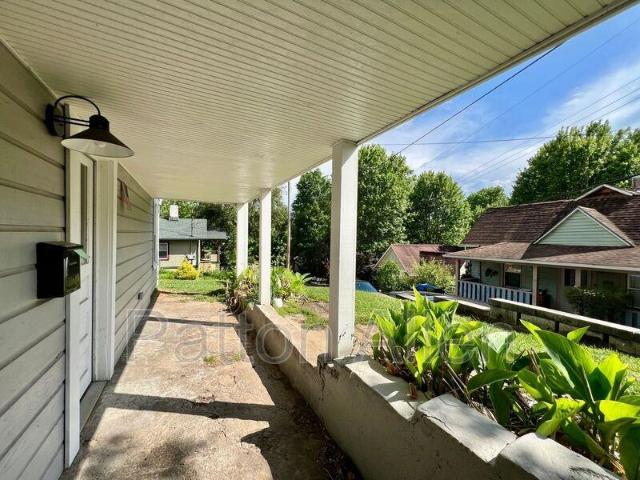 1 Bedroom Apartment for Rent at 20 Rector St #20ARECTOR, Asheville, NC 28801 WECAN