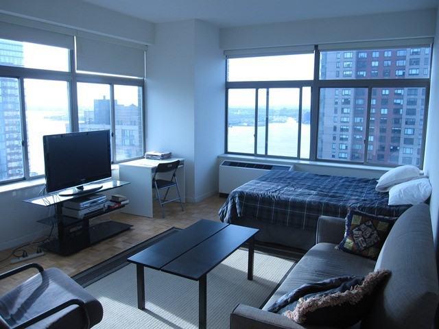 1 Bedroom Apartment for Rent at 20 West St #10D, New York, NY 10004 Financial District
