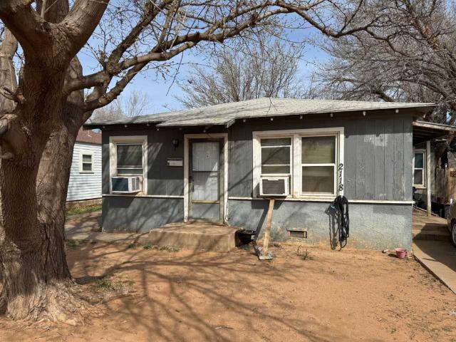 1 Bedroom Apartment for Rent at 2118 33rd St, Lubbock, TX 79411 Heart of Lubbock