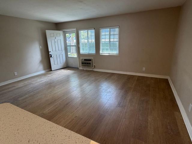 1 Bedroom Apartment for Rent at 2119 E Westport Dr #2, Anaheim, CA 92806 East Anaheim